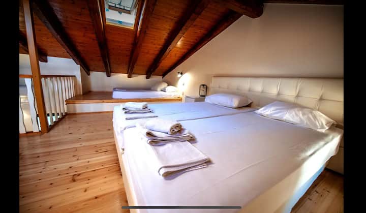 Helena Old Town Corfu 3 - Corfú