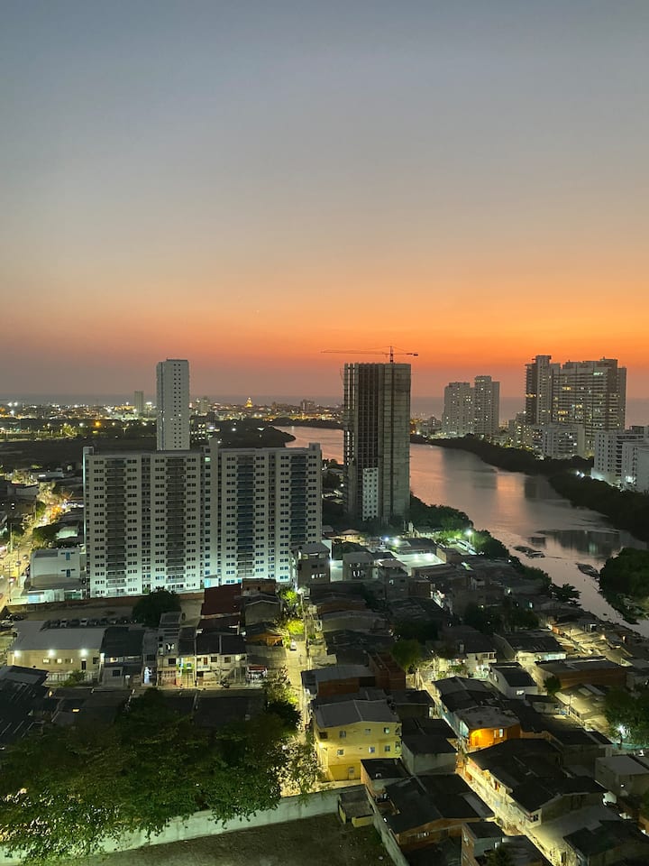 Apartamento Con Vistas A La Ciudad ! - Cartagena