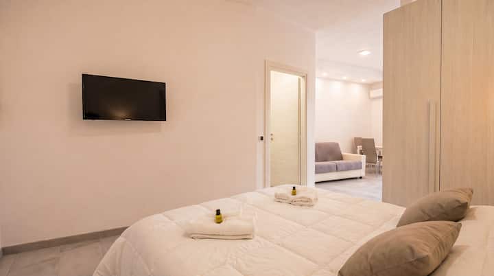 Dimoras | Central Studio 4 Guests + Parking - Olbia
