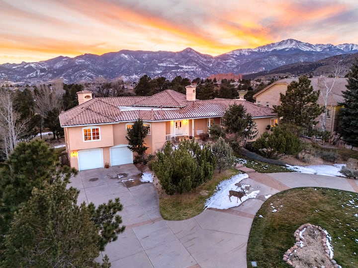 Pikes Peak Place: Relaxing Oasis W/mtn Views - Manitou Springs, CO