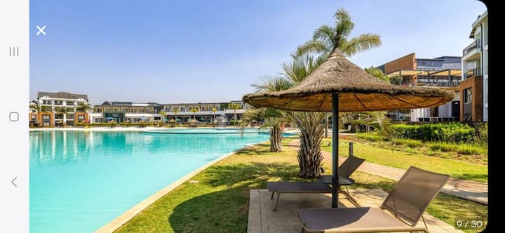 The Bylde Crystal Lagoon  Apartment - Cullinan