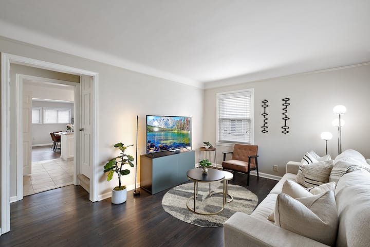 Kidsplayroom/firepit/walktohospital/bbq/gameroom - Troy, MI