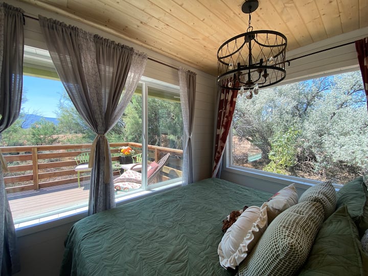 Zion’s Brand New, Tiny House, Farm Experience - Cedar City, UT