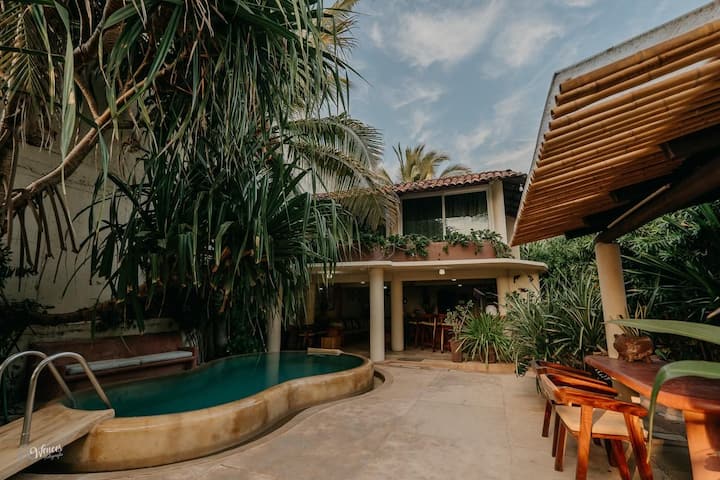 Preciosa Casa En La Playa - Zihuatanejo
