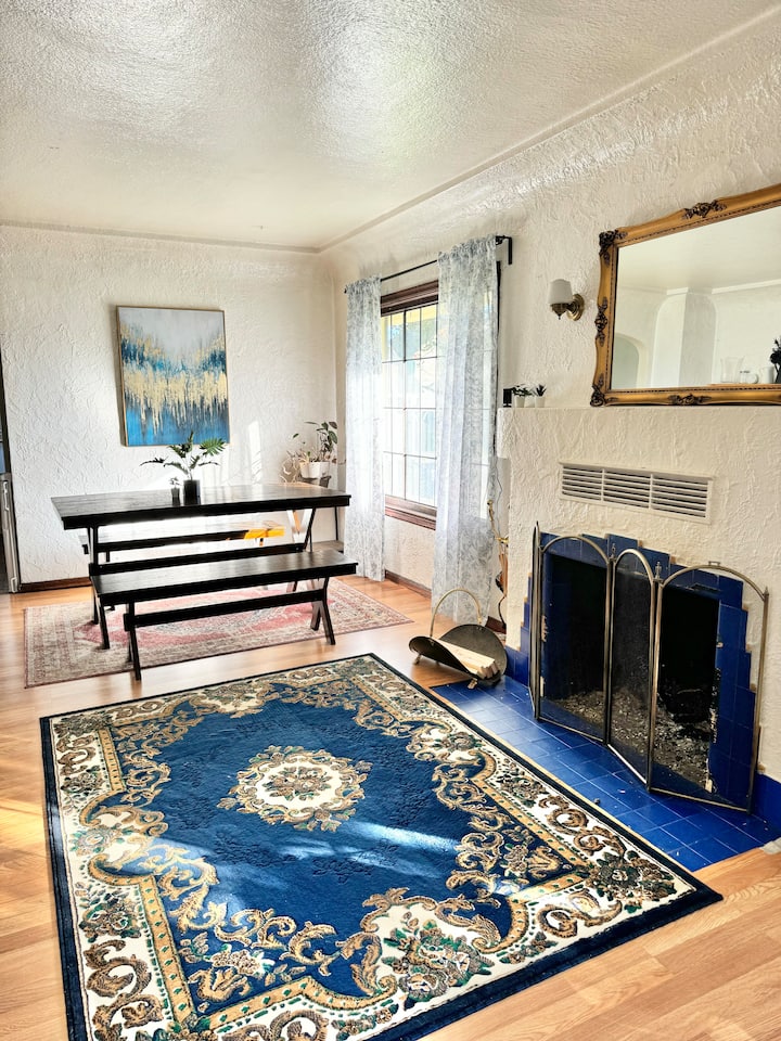 Five Bedroom Home In Tacoma - Tacoma, WA