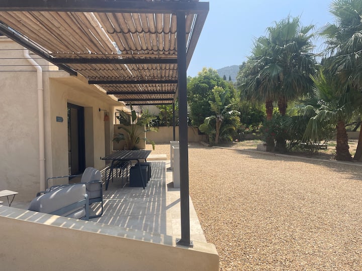 Appartement Bas De Villa - Parking - Wifi - Clim - Cassis