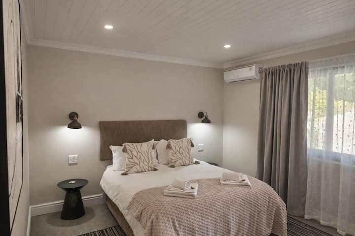 B&b Room In Haus Muller Guesthouse Hm10 - Clanwilliam