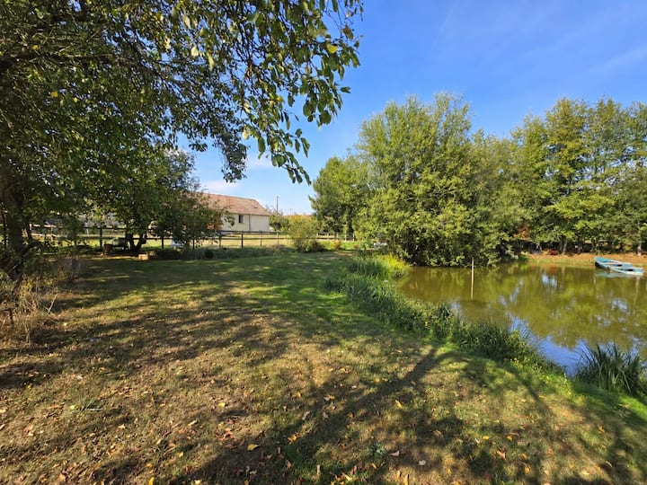 ÉTang Privé, Pêche Et Maison Au Calme - Mortagne-au-Perche
