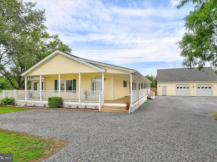 Outdoor Living, Prvt Playground 10 Ppl - Georgetown, DE