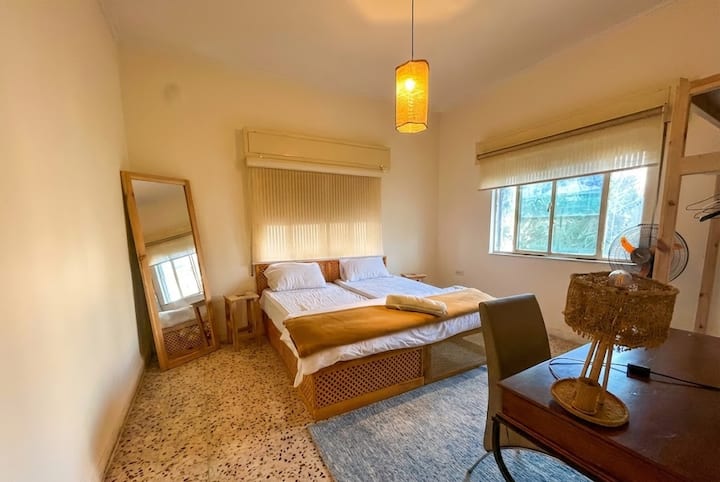 2 Bedrooms Apartment In Weibdeh - Amman