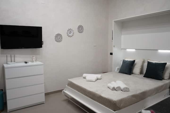 House Regina - Rione Sanitá - Neapel