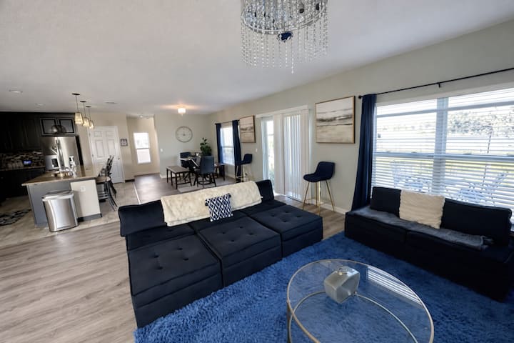 Solara Serenity House - Davenport, FL