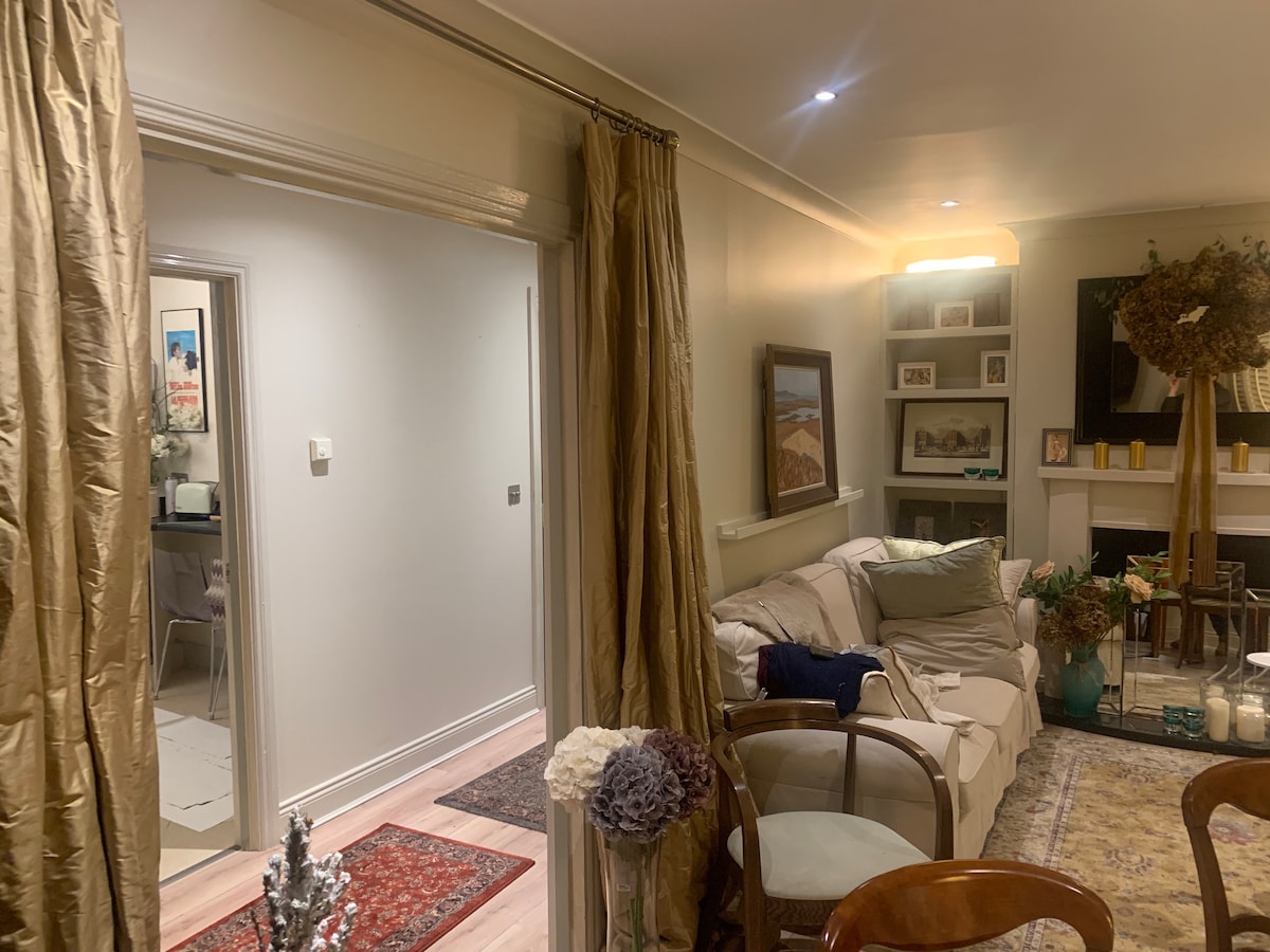 Stay in Stepaside - Flats for Rent in Dublin 18, County Dublin, Ireland ...