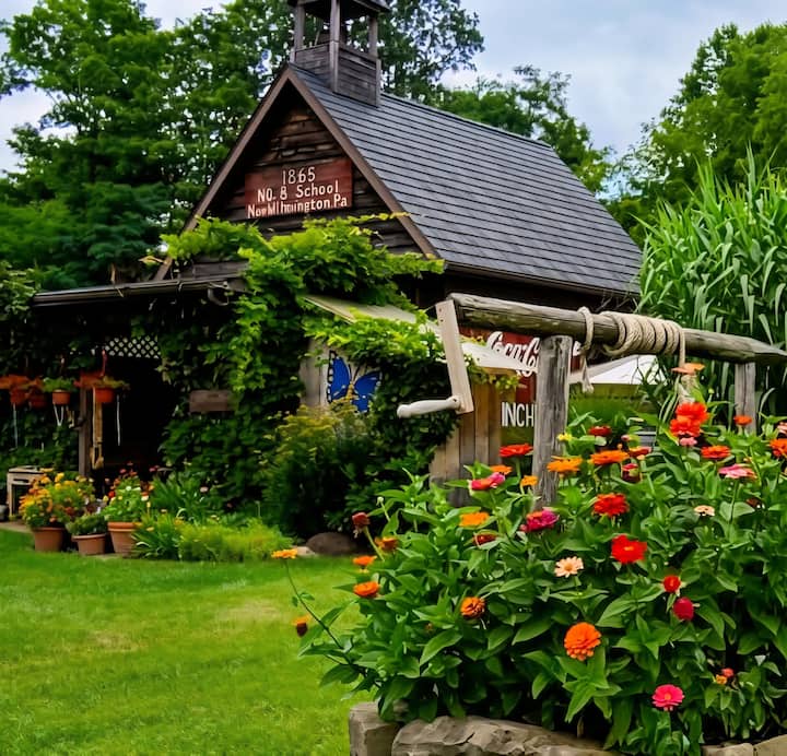 Schoolhouse | Quirky Digital Detox I Amish Country - 賓夕凡尼亞