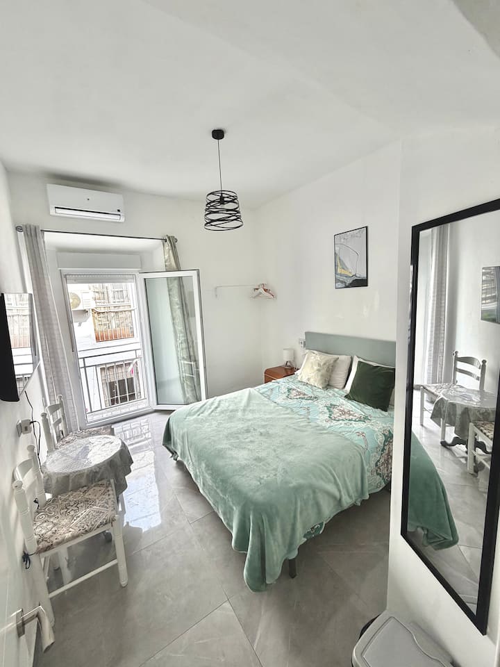 Jara (5) Balcón Málaga Centro - 말라가