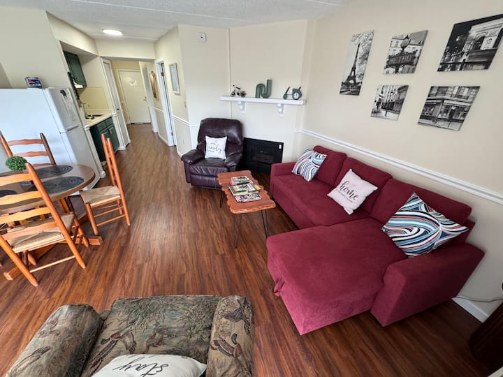 Downtown Gatlinburg Condo/sleeps 4/ #508 - Gatlinburg, TN