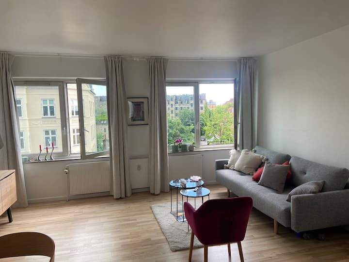Beautiful Apartment In Charming Valby - Kopenhag