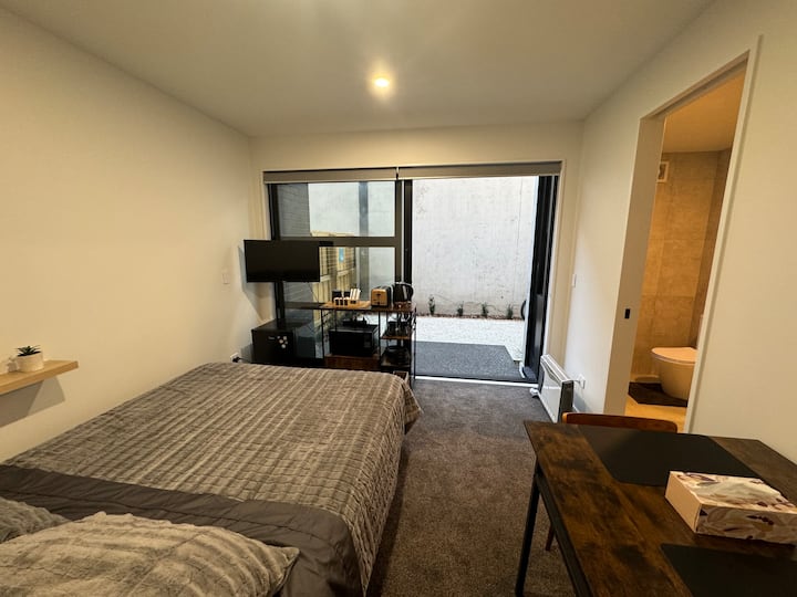 Private Ensuite Room - Governors Bay