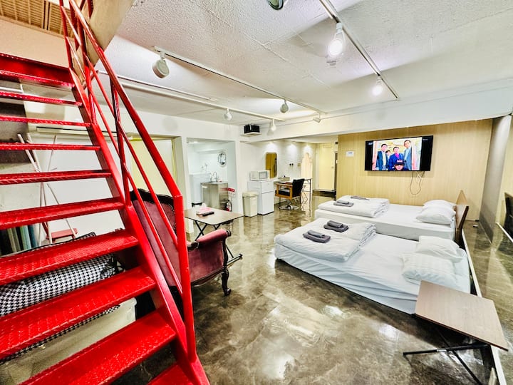 美容室からフルリフォーム民泊・トイレ2室・シャワールーム2室・最大12人 - Maihama