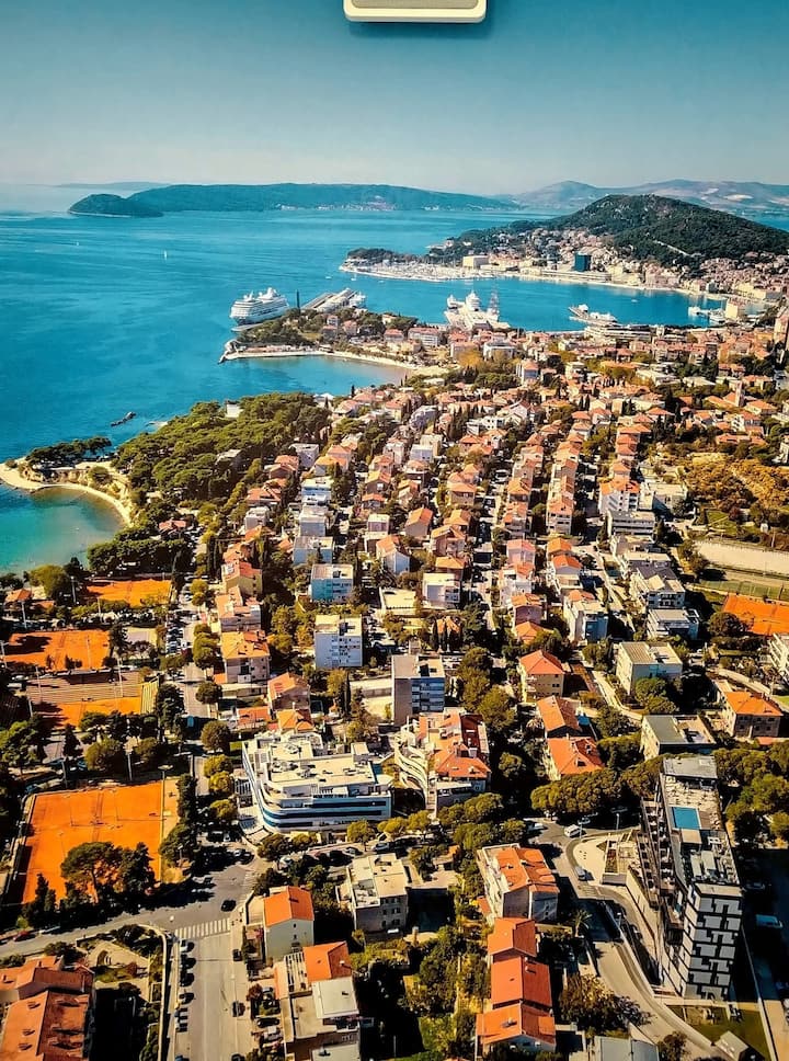 Seaside Apartment With  Private Parking - Split