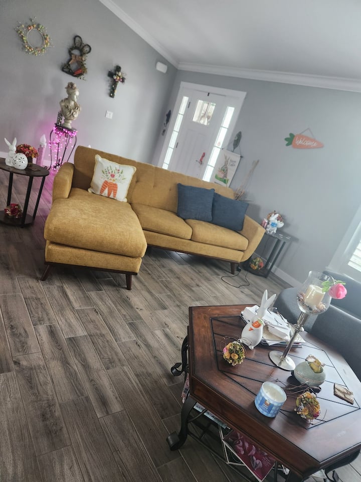 Welcome To A New Beautiful Home. - Sebring, FL