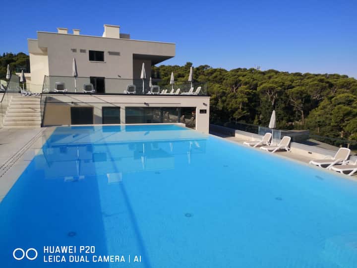 Prisma Apart (Fri Parking) - Makarska