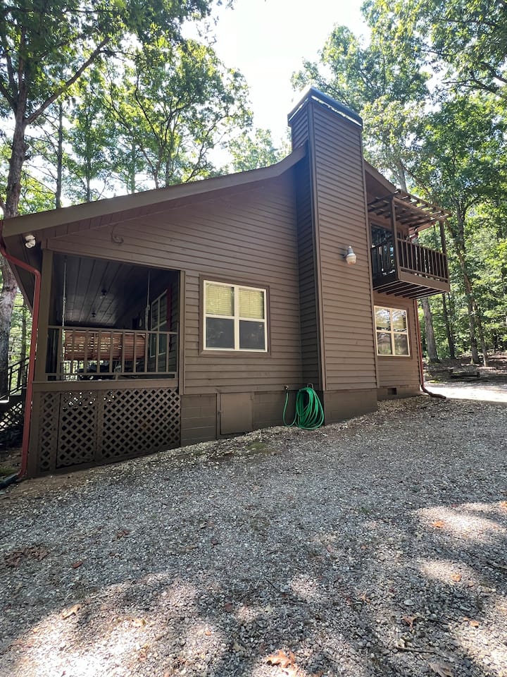 J&j's Bearadise Lodge - Blairsville, GA