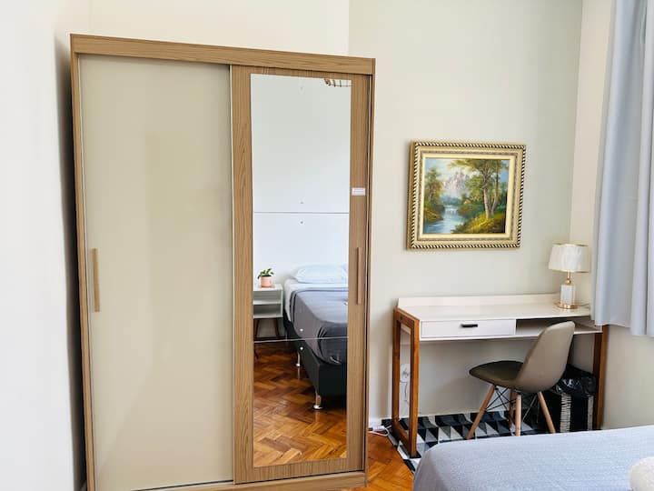 E.01 Apartamento Na Quadra Da Praia - Copacabana - Ipanema