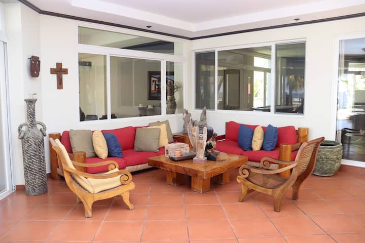 Spacious Beachfront House In Costa Del Sol - El Salvador