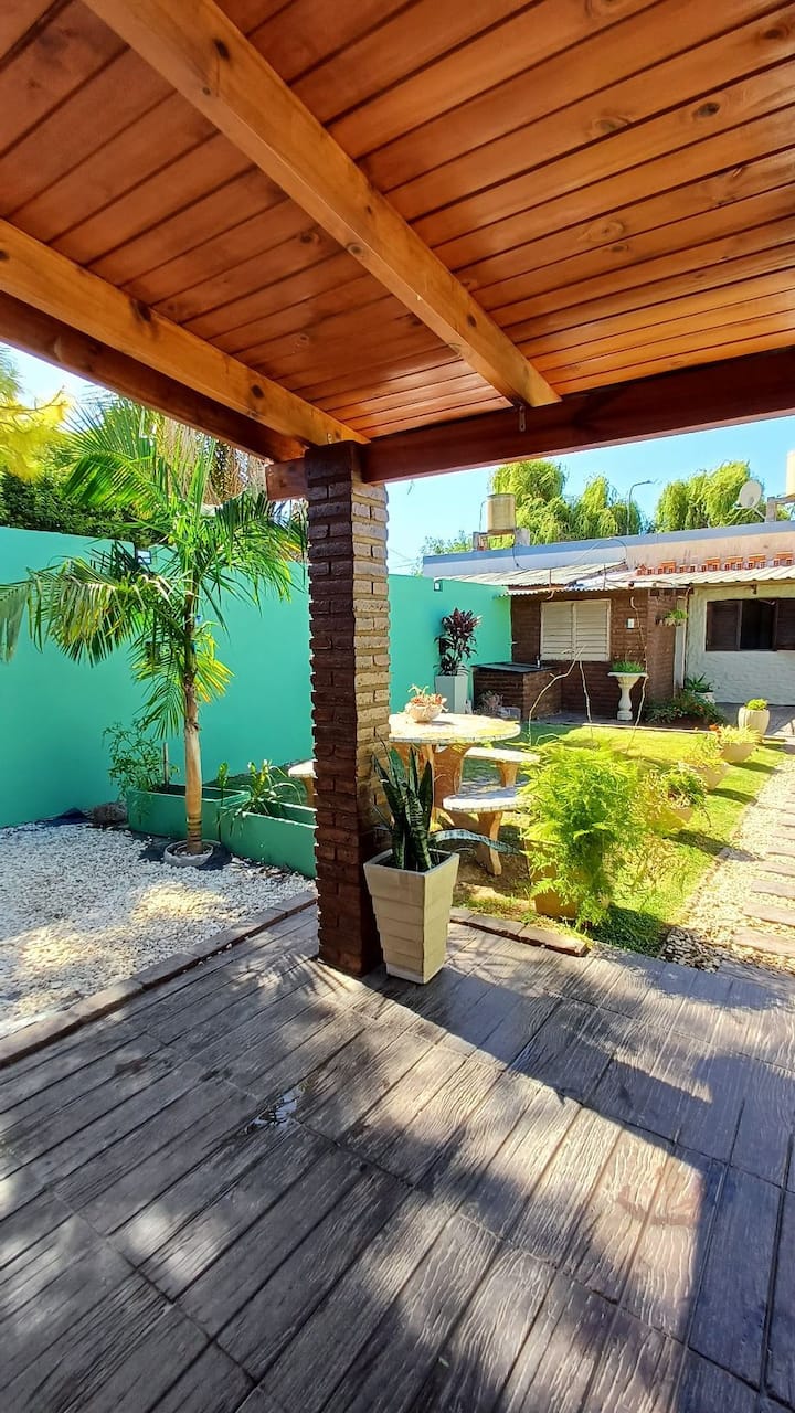 Casa, Con Pileta Y Quincho - Rosario