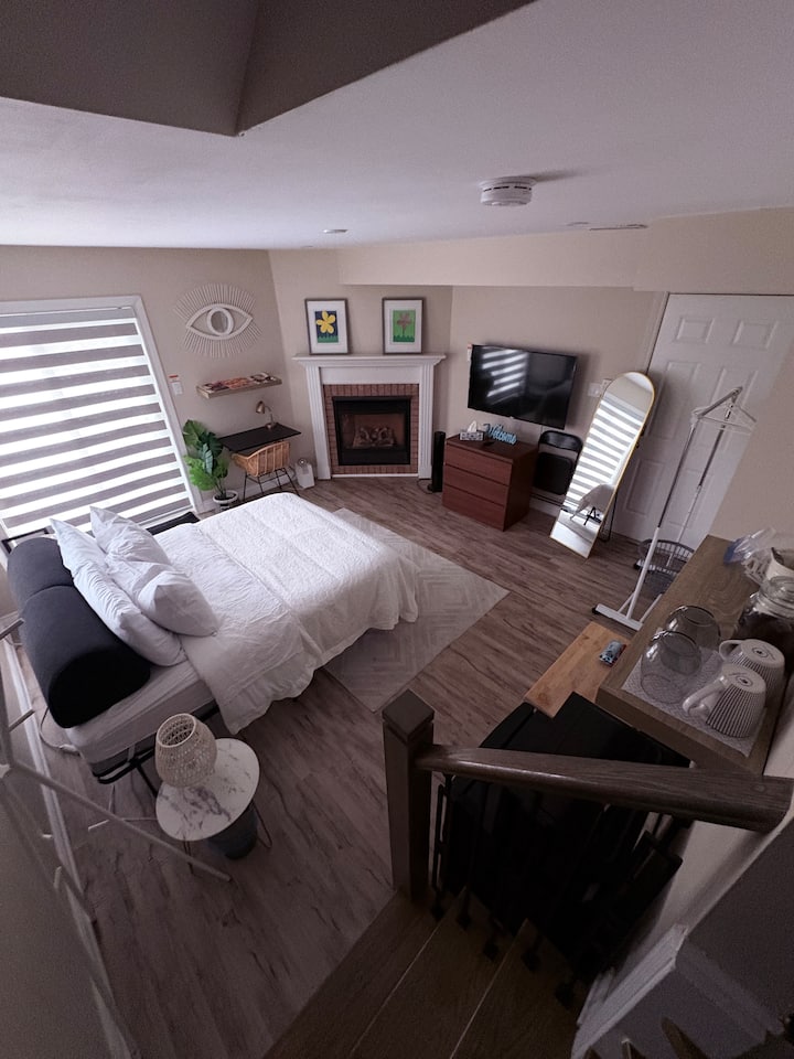 Private Cozy Walkout Basement Studio | Mississauga - Mississauga