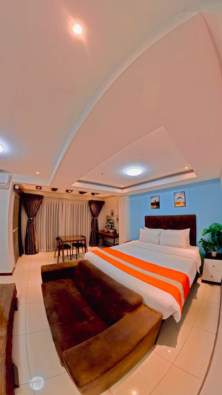 Lagrande 47 Studio W/roof Pool, King Bed, 75" Tv - Angeles