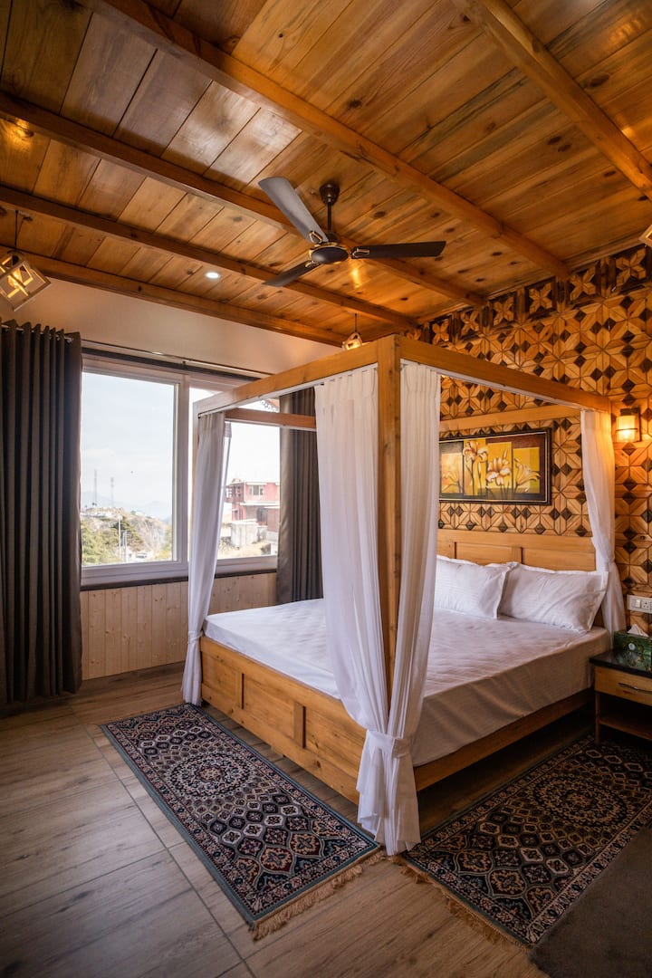 Home In Mussoorie - Dhanaulti