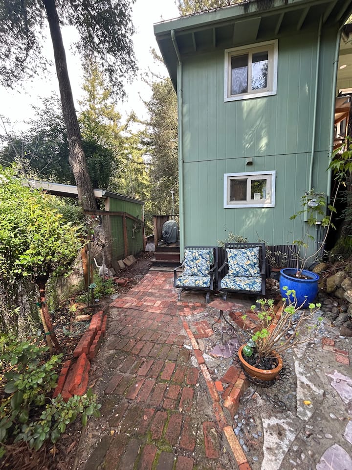 A Sweet Mountain Retreat: The Sapling - Scotts Valley, CA