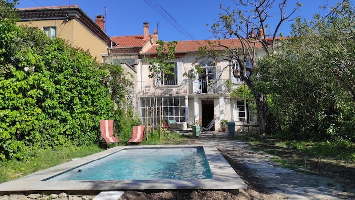 La Campagne En Ville, Avec Piscine, Près Du Centre - Avignon