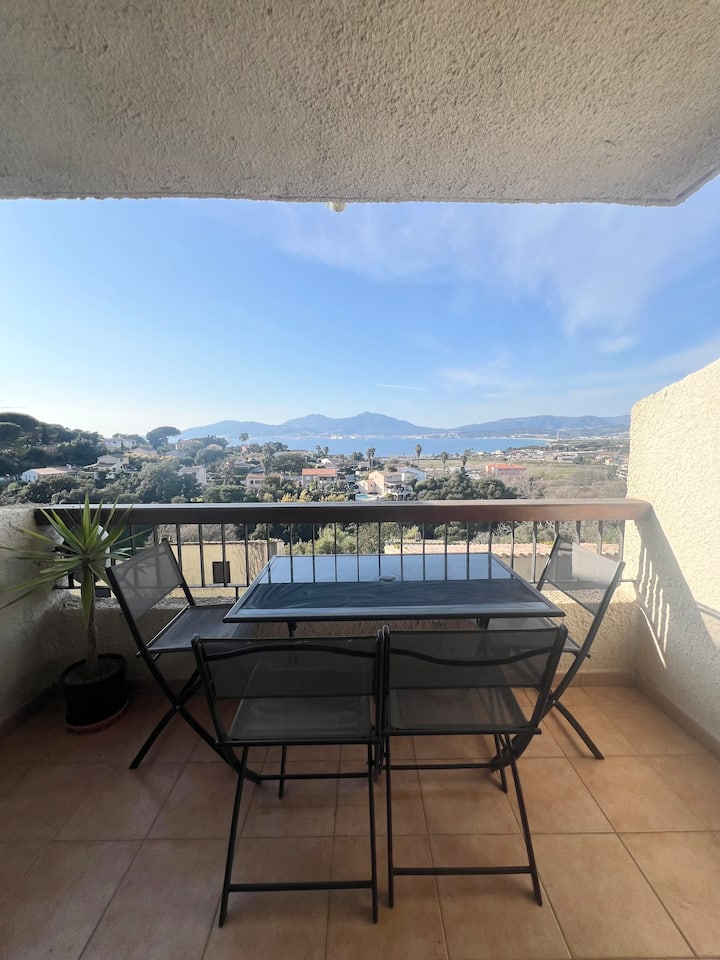 Charmant T2 Vue Mer En Plein Cœur De Porticcio - Porticcio