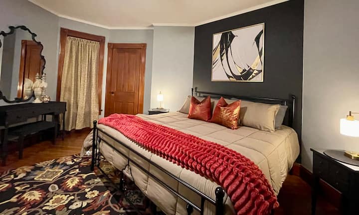 King Suite*downtown*2bedrm*2 King Beds*lake Erie* - Sandusky, OH