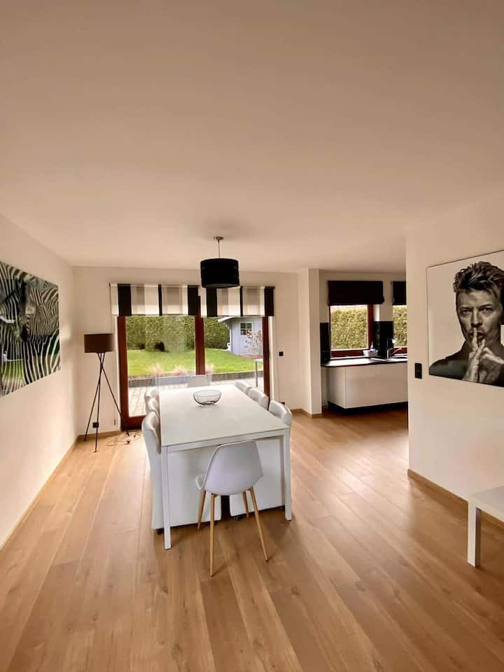 Gîte 6 Personnes Avec Jardin Dans Quartier Calme - Marche-en-Famenne