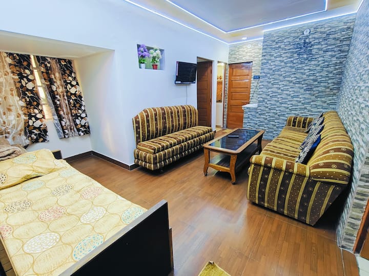 Kiara Home Stays
Jai Guru Ji - Varanasi