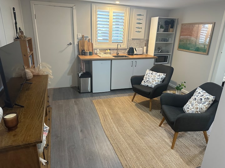 2 Bed Granny Flat In Cromer - Collaroy