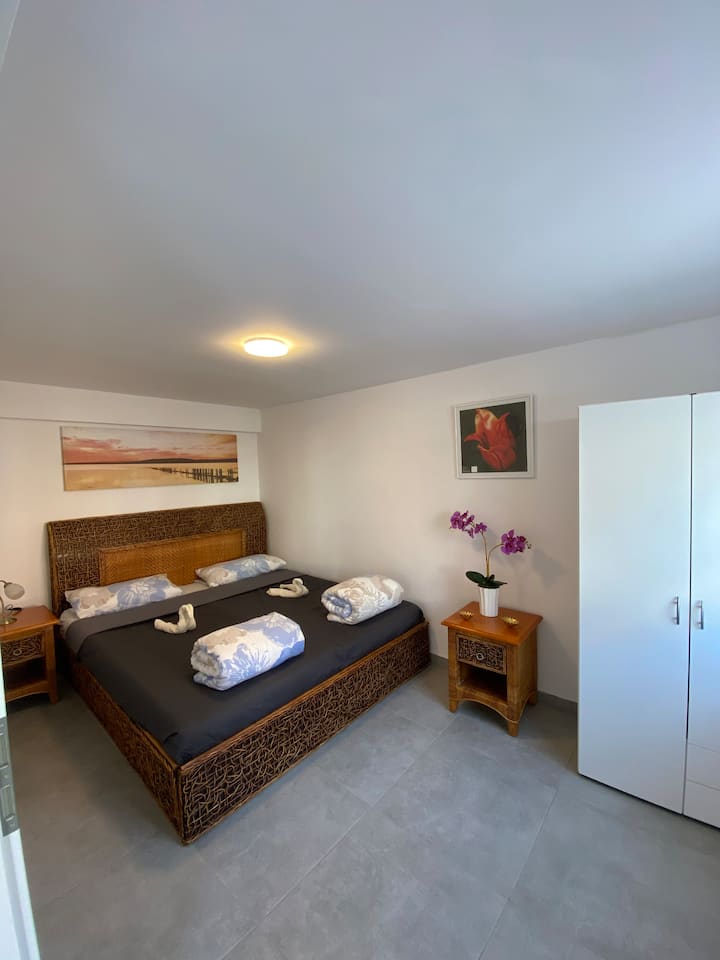 Gemütliche Neubau Nähe Metzingen - Metzingen