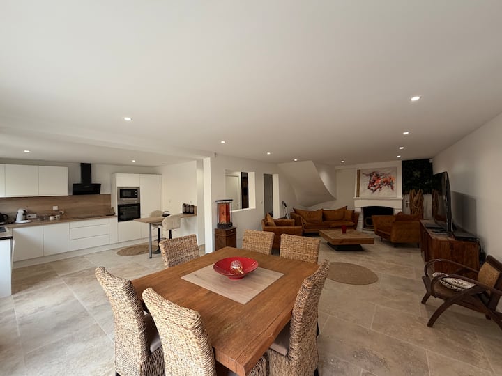 Villa D'exception Avec Jardin Face Au Rempart Sud - Aigues-Mortes