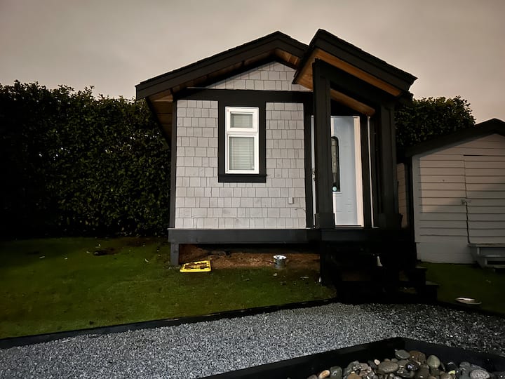 Private Washroom Outside 50 Feet Away - Burnaby