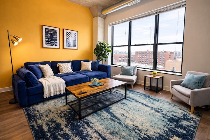 Mccormick 3br/2ba Retreat | Chicago Group Getaway - Chicago, IL