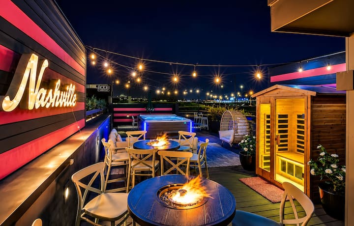 14 Beds Hot Tub Sauna Fire Pits Game Room - Nashville, TN