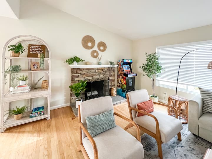Hot Tub, Pool, Arcade Game, Patio, Family Friendly - San Diego, CA