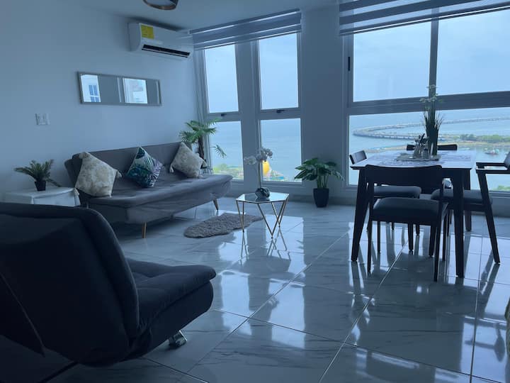 Vista Al Mar Bello Romántico Espacioso Elegante - Panama City