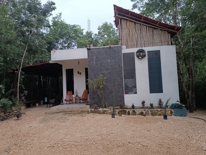 Casa De Campo, Leona Vicario, Puerto Morelos. - Quintana Roo