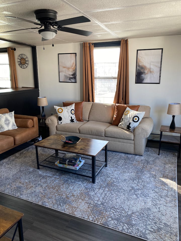 Classy Cozy Urban 2br Apt For 7 - Providence, RI