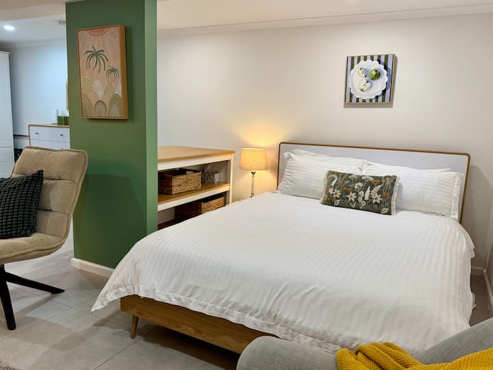 Modern Studio In Wilston - Virginia